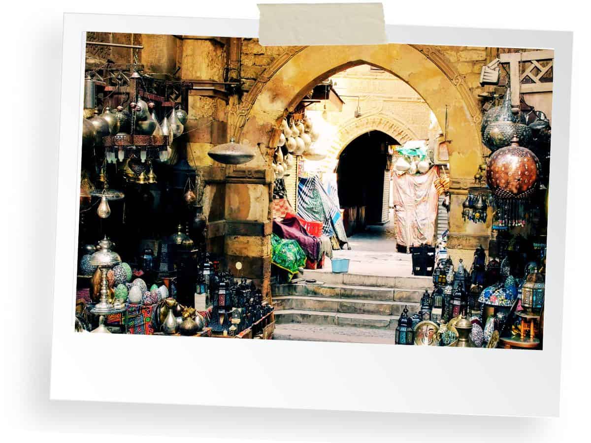 29 Best Traditional Souks in Dubai You Need to Explore - Rina Rusu