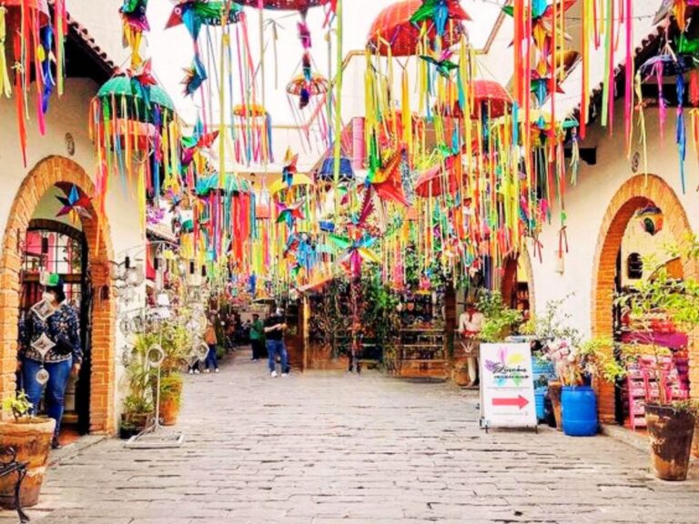 13 Local Artisan Markets in Mexico City You’ll Love Exploring - Rina Rusu
